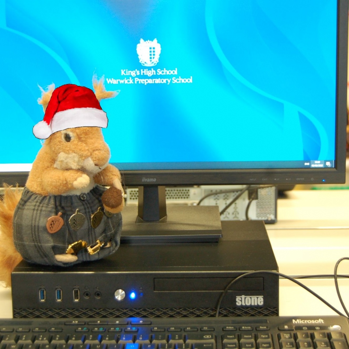 Warwick Preparatory School - Cyber Cyril at Christmas