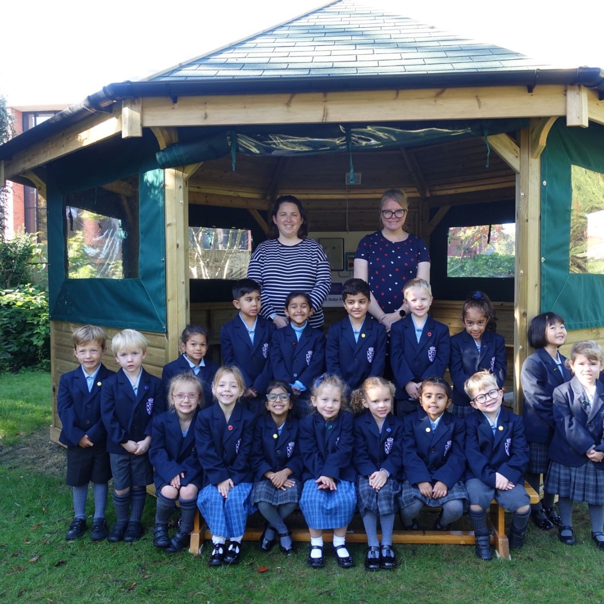 Warwick Preparatory School - Reception Children in First Day at School ...